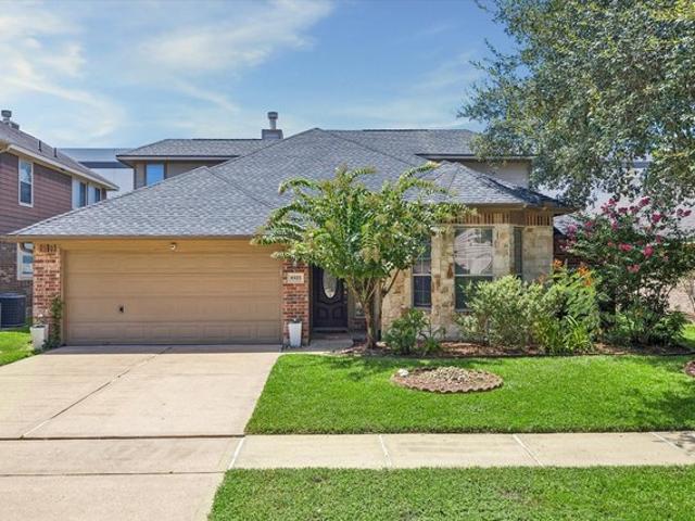 8323 Whisper Point Dr, Houston, TX 77040