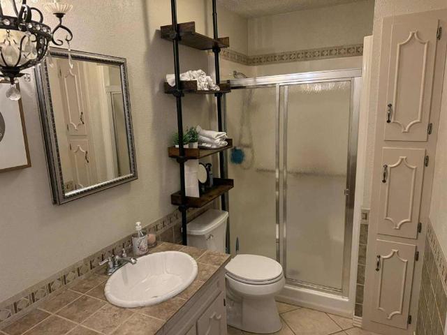 832 Chateau Valee Cir, Bedford, TX 76022 | MLS #21113