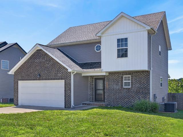 832 Crestone Ln