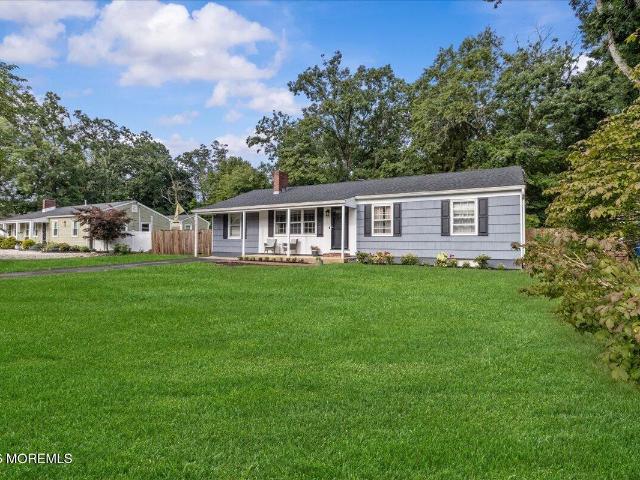 832 Bartlett Place