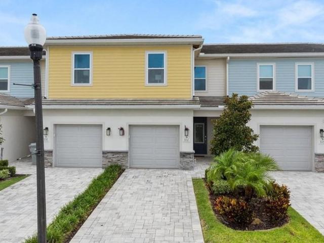 832 Driving Range Ct, Kissimmee, FL 34747