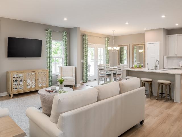 832 Foxtail Court # B