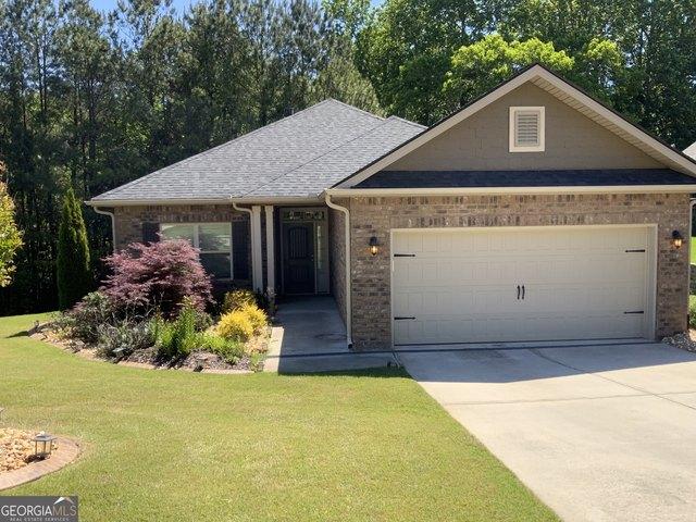 832 Hidden Hollow Cir, Commerce, GA 30529