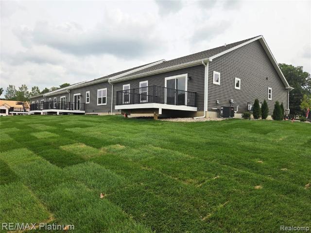 832 Oakwood Circle # 34