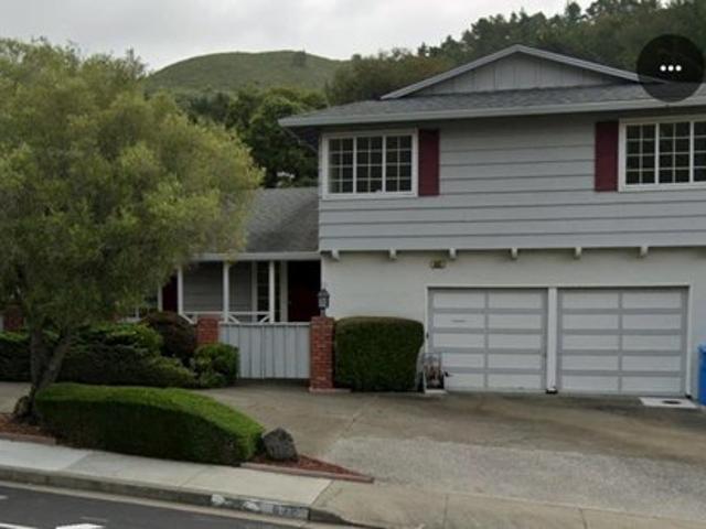 832 Oddstad Blvd, Pacifica, CA 94044