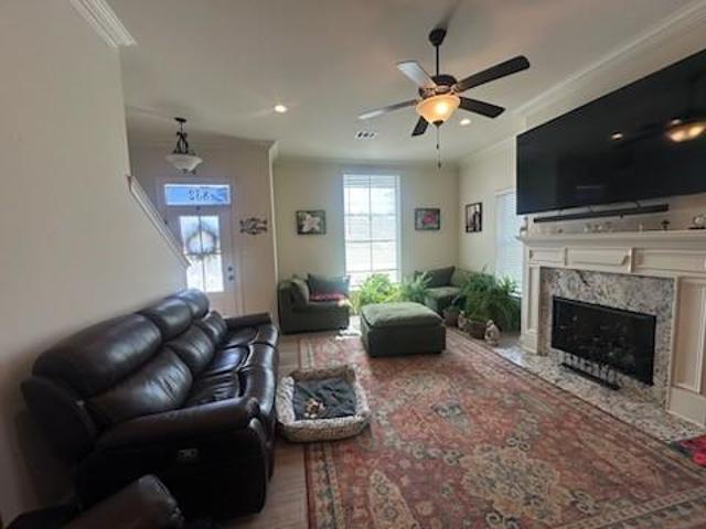 832 Lee Drive
