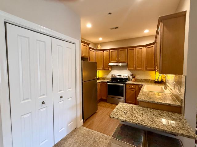 832 N 6th St, Unit 212