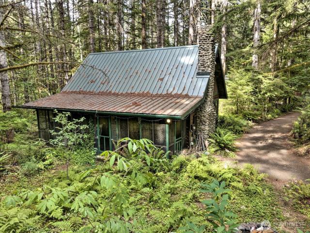 832 N Lake Cushman Road