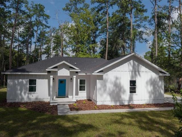 832 NW 5th St, Micanopy, FL 32667
