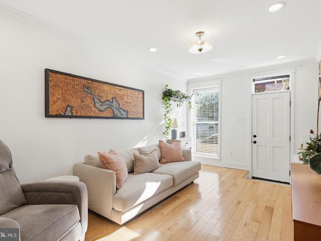 832 S Luzerne Ave, Baltimore, MD 21224 | Compass