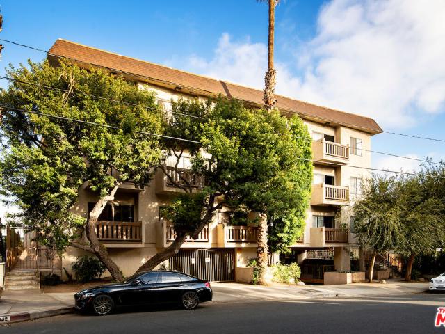 832 Palm Ave, Unit 105, West Hollywood, CA 90069 | MLS #26643 | Compass