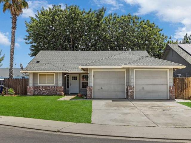 832 Plateau Way, Modesto, CA 95358