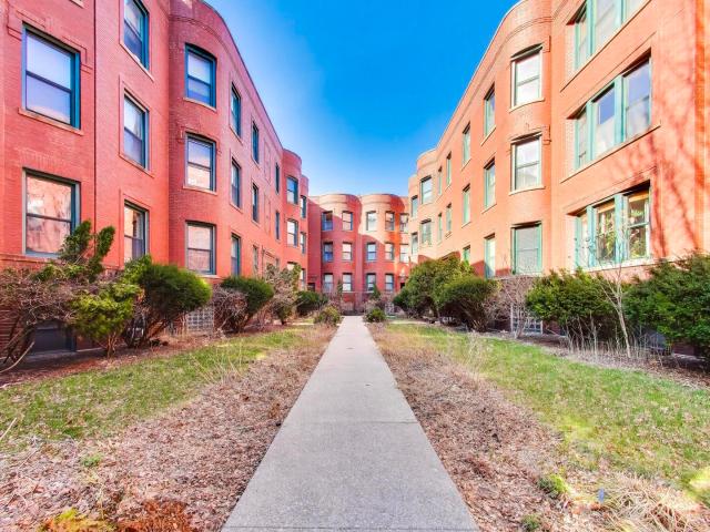 832 W Lakeside Pl, Unit 3N, Chicago, IL 60640 | Compass