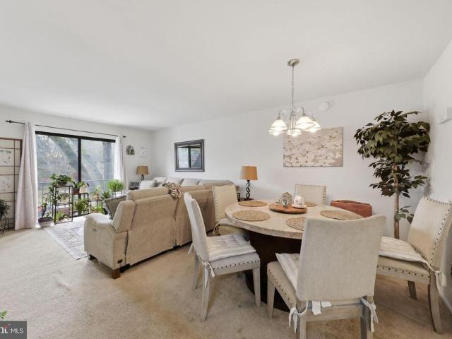 832B Putnam Boulevard # 55B