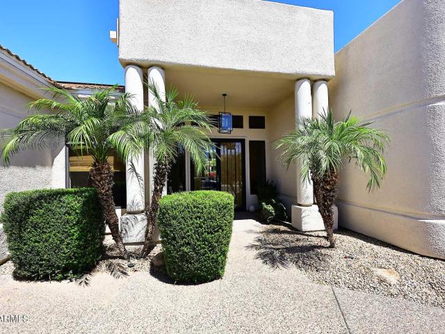 8334 E JENAN Drive