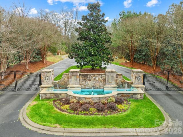8334 Victoria Lake Drive
