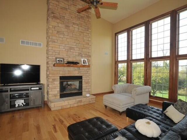 8334 Virginia Cir