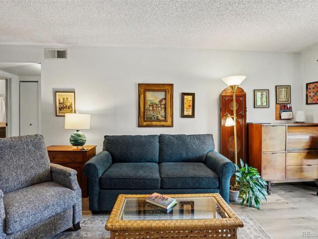 8335 Fairmount Drive # 10 201