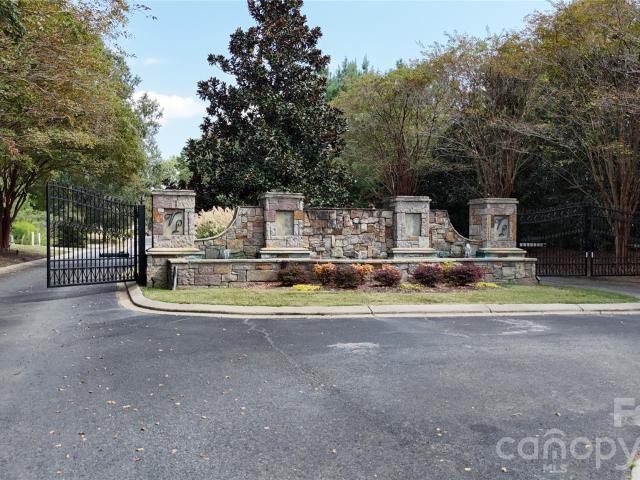 8335 Victoria Lake Drive