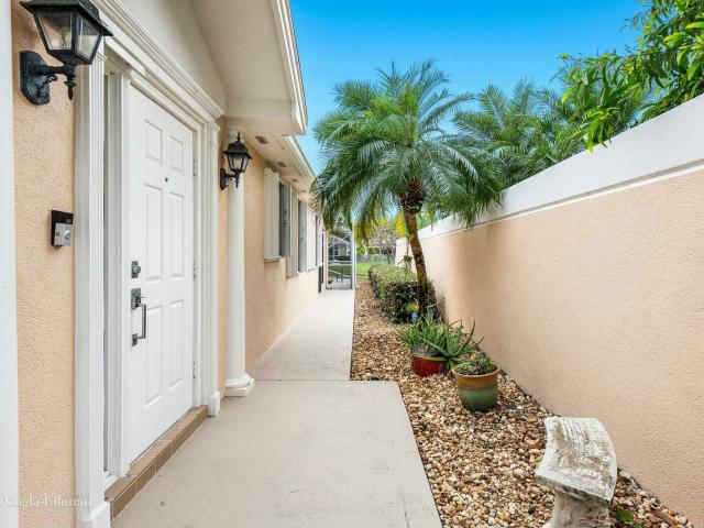 8336 Quito Place, Wellington, FL