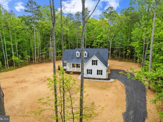 8336 Tinsley Pl, Culpeper, VA 22701 | MLS #VACU2013 | Compass