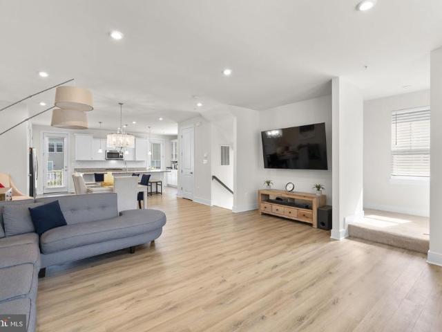 8338 Amber Beacon Circle