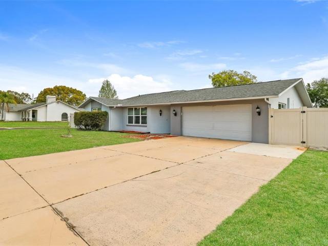 8330 Broken Willow Ln, Port Richey, FL 34668 | MLS #O6397 | Compass
