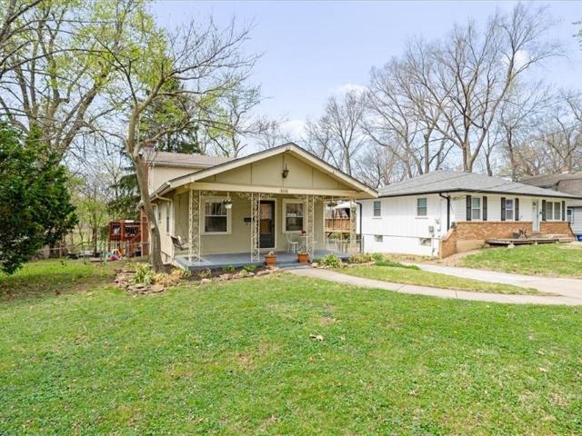 8330 Riggs St, Overland Park, KS 66212 | Compass
