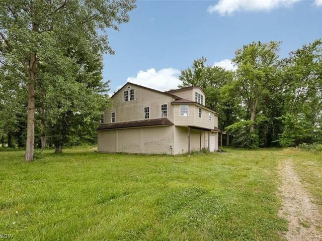 8330 Spieth Rd, Litchfield, OH 44253