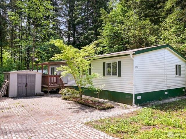 8331 Golden Valley Dr, Maple Falls, WA 98266