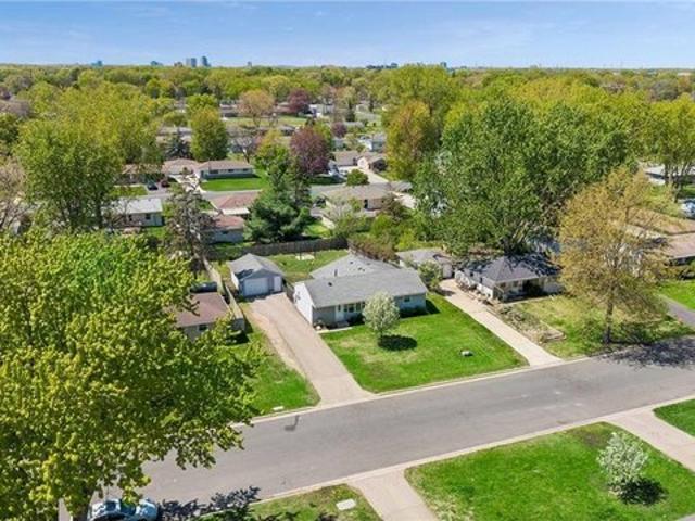 8332 Elliot Ave S, Bloomington, MN 55420