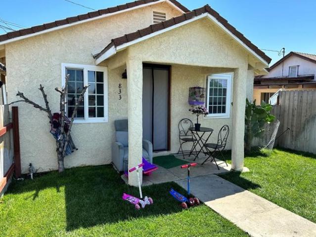 833 4th St, Fillmore, CA 93015