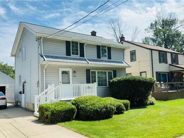 833 92nd St, Niagara Falls, NY 14304