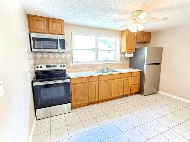 833 Cumberland Dr