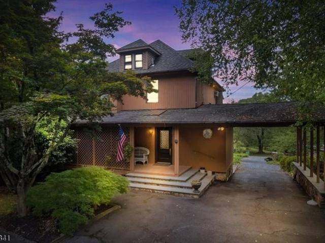 833 Berkshire Valley Rd, Jefferson Township, NJ 07885