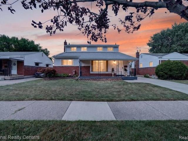 833 Bernie Ln, Madison Heights, MI 48071