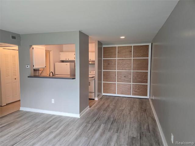833 Bloomfield Village Boulevard # C
