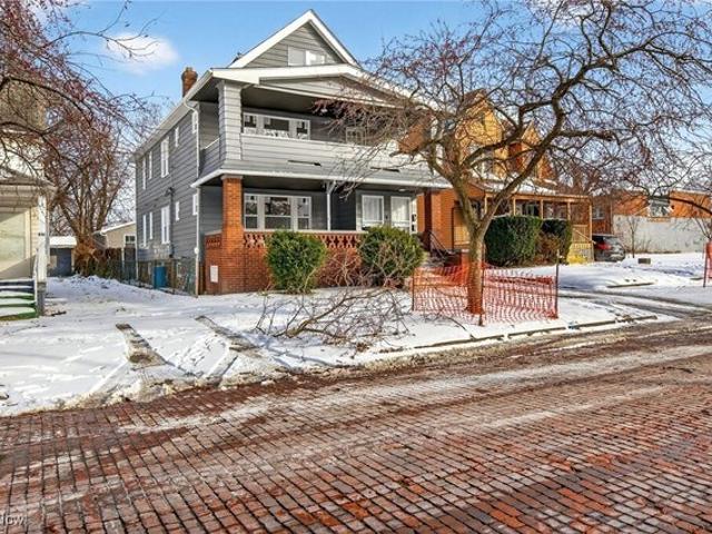 833 E 156th St, Cleveland, OH 44110