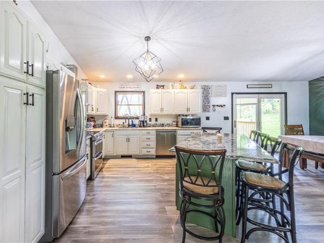 833 Edenborn Rd, McClellandtown, PA 15458 | MLS #1751