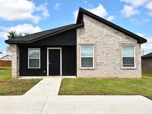 833 Elm St, Seminole, OK 74868