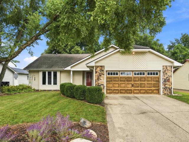 833 Foxwood Drive