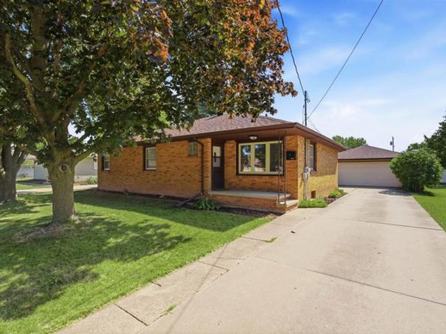 833 Ida St, Menasha, WI 54952