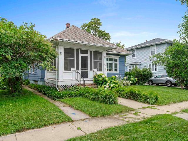 833 OREGON Street