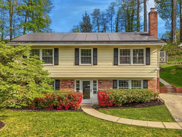 833 Loxford Ter, Silver Spring, MD 20901 | MLS #MDMC2224 | Compass