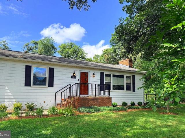 833 Meadow Road