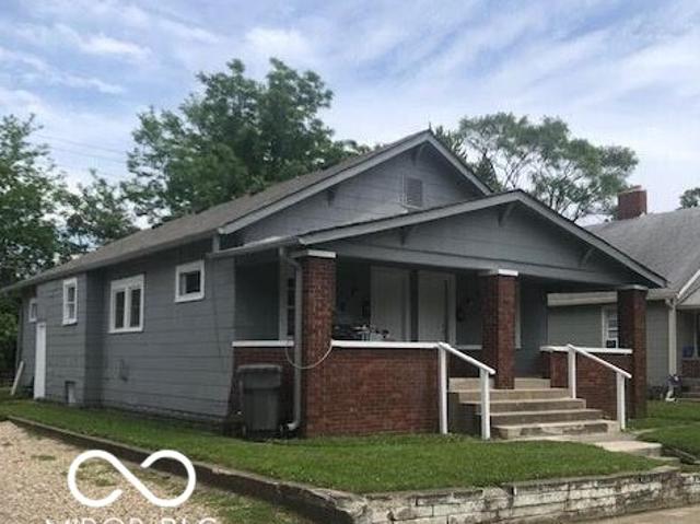 833 N Gladstone Avenue