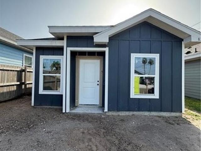 833 N Martinez Ave, Weslaco, TX 78596