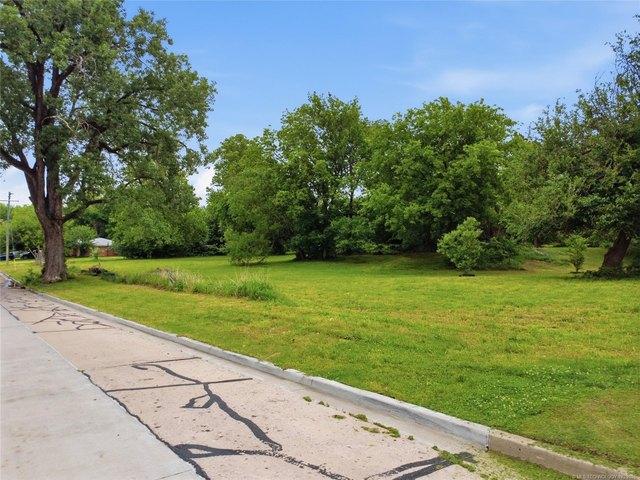833 N Sandusky Ave, Tulsa, OK 74115
