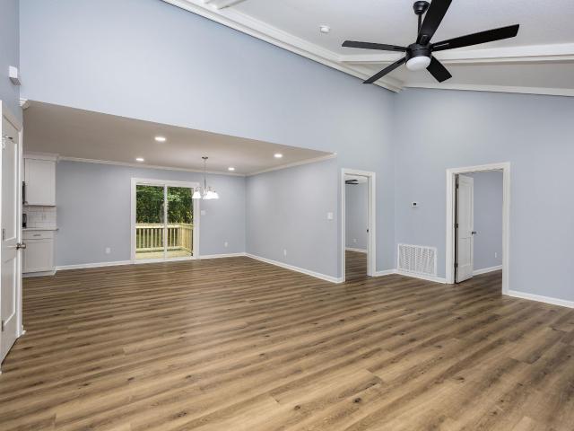 833 S Avilla Hts