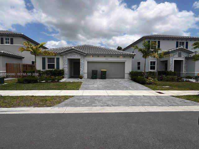 833 SE 26th Rd, Miami, FL 33035